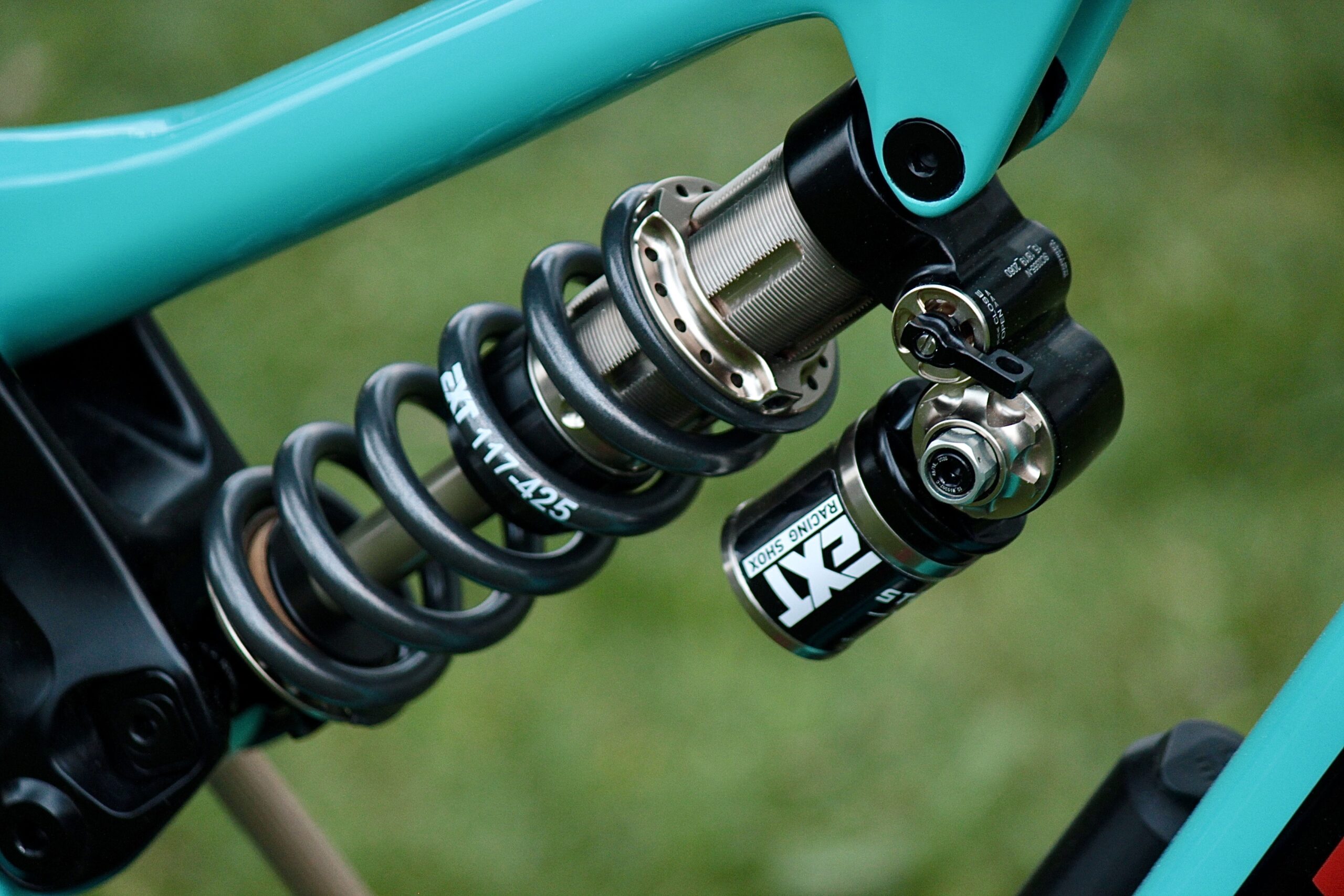 EXT Racing Shox - Di's Bike